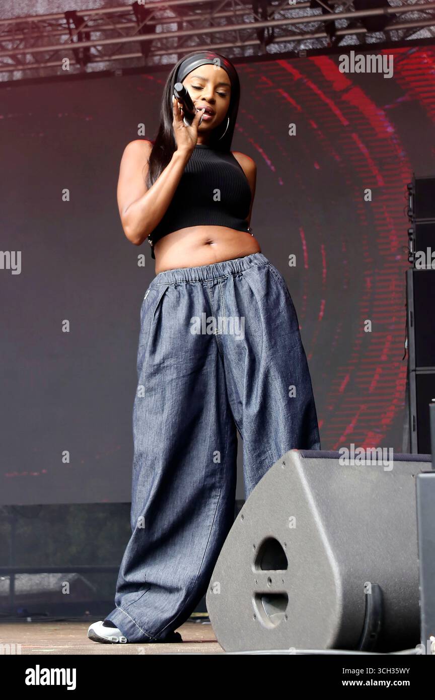 Keisha Buchanan von den Sugababes live bei einem Konzert der Energy ...