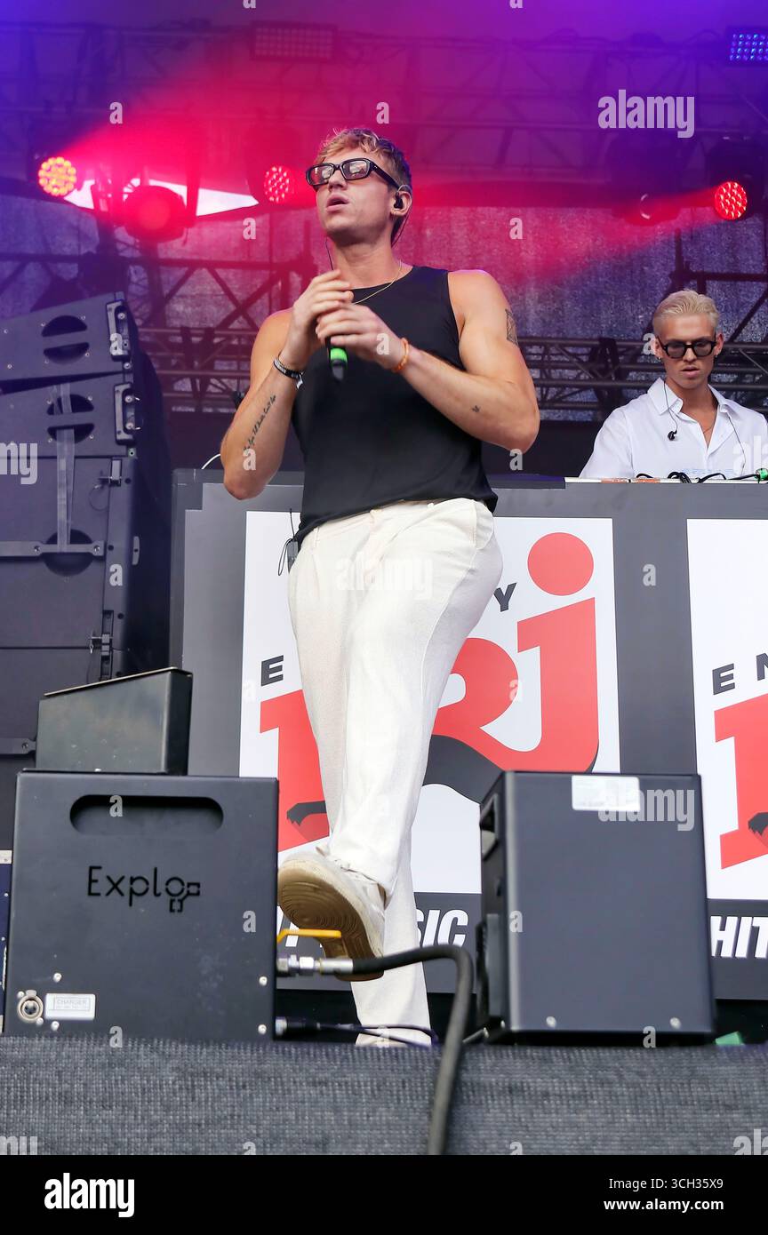 Fast Boy live bei einem Konzert der Energy Music Tour 2025 im Strandbad ...