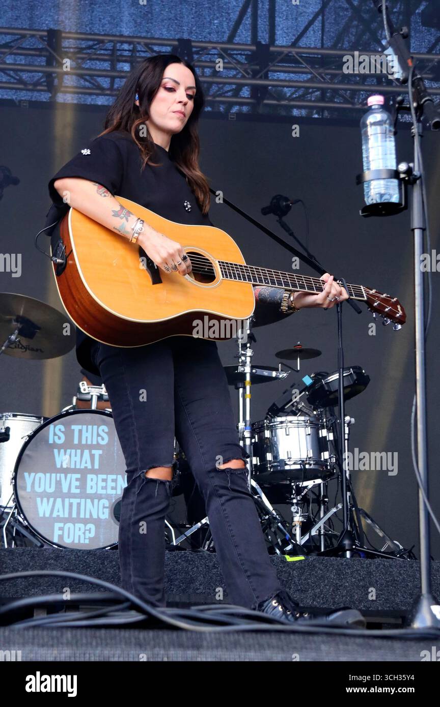 Amy Macdonald live bei einem Konzert der Energy Music Tour 2025 im ...