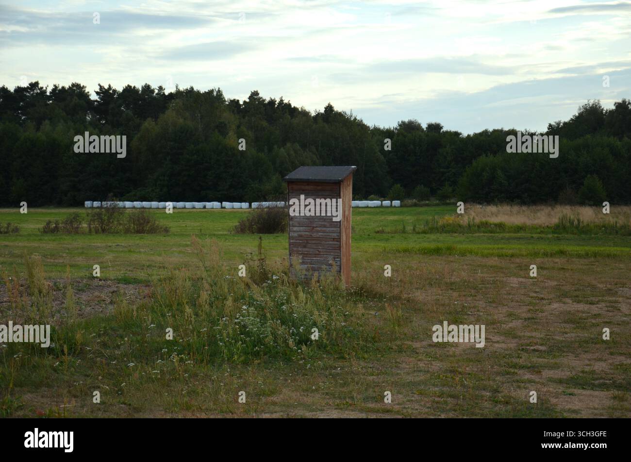 Old fashioned wooden toilet hi-res stock photography and images - Alamy
