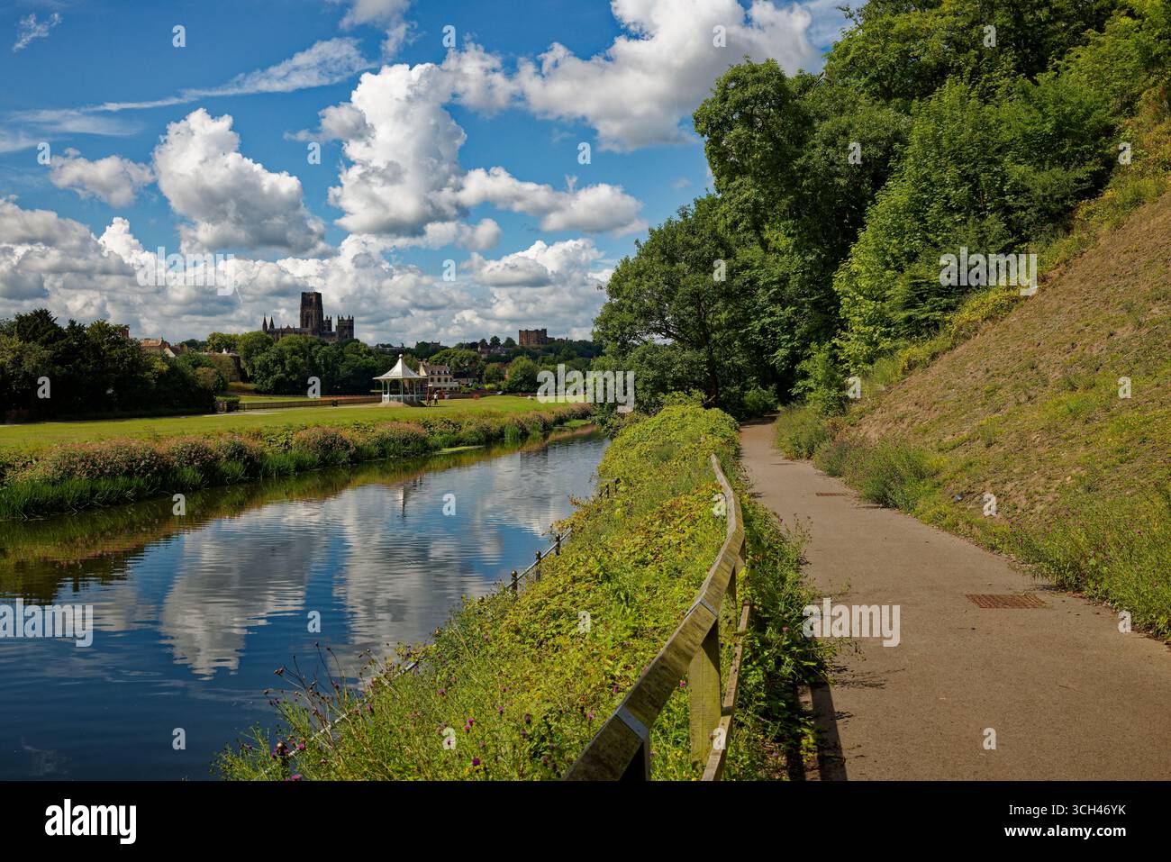 Riverside path along the banks of the River Wear as it approaches the ...