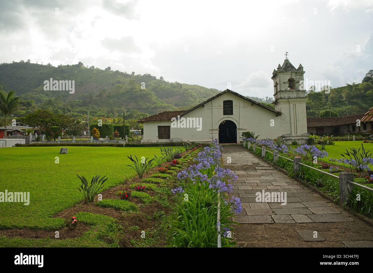 Colonial history altar chapel hi-res stock photography and images - Alamy
