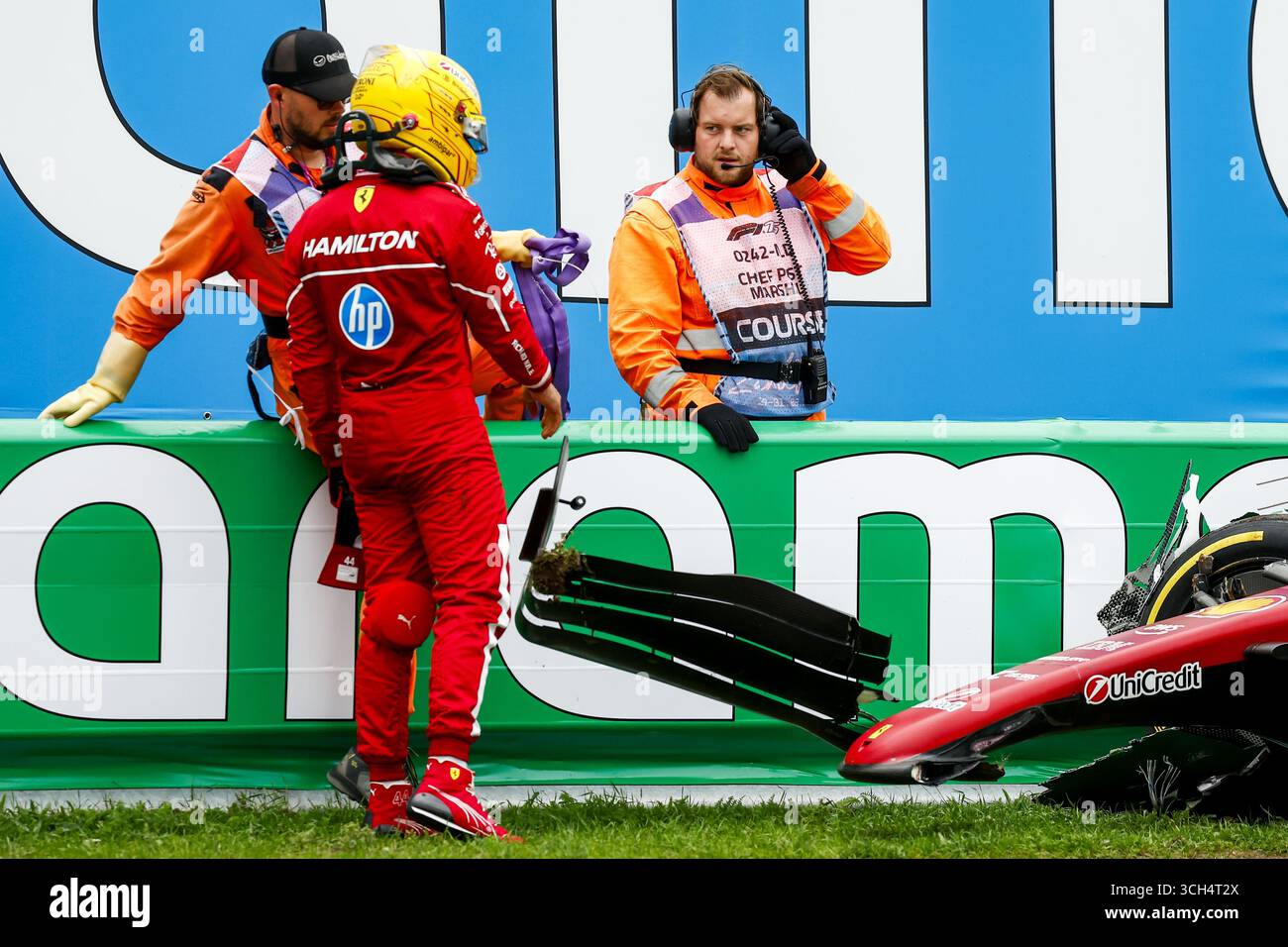 ZANDVOORT - Lewis Hamilton (Ferrari) crashed during the Dutch F1 Grand ...