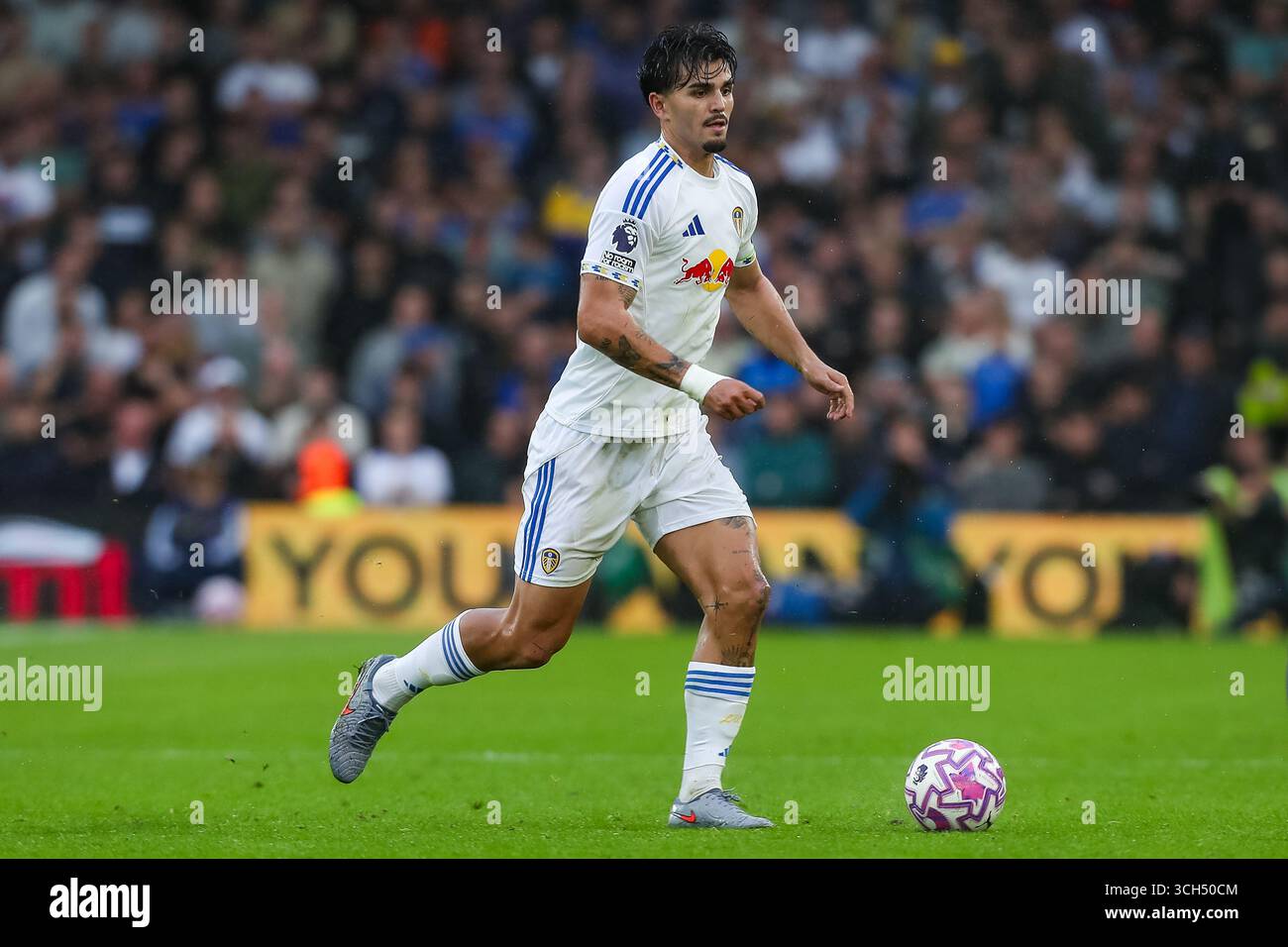 Leeds, UK. 30th Aug, 2025. Pascal Struijk Of Leeds United during the ...