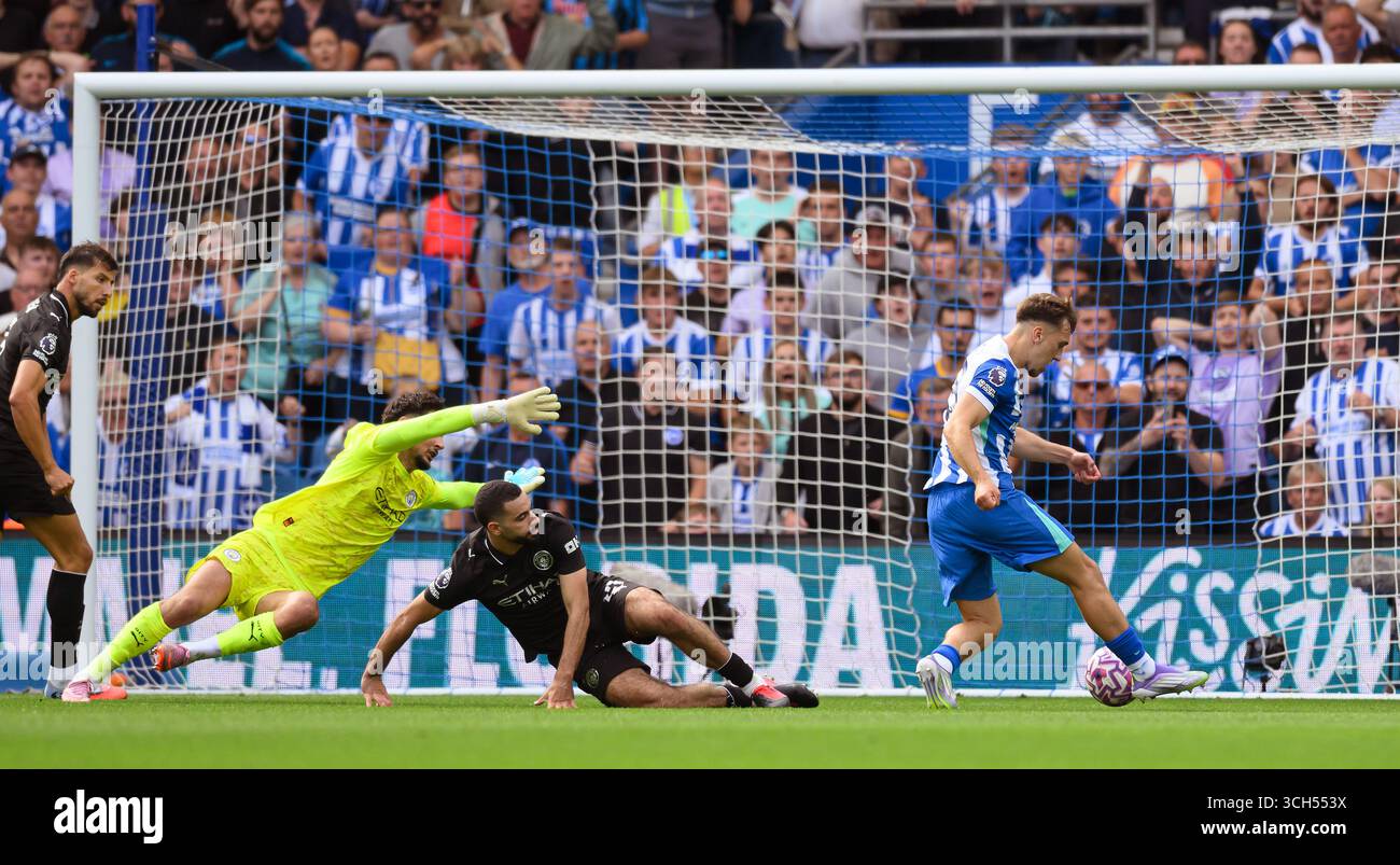 Brighton premier league 2025 goal hi-res stock photography and images ...