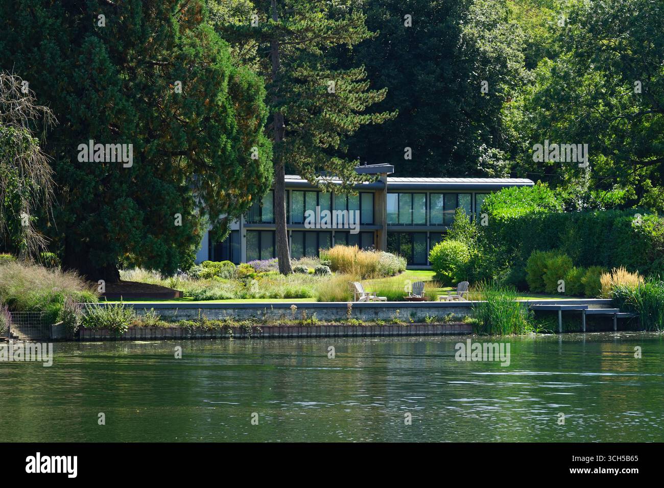Quarry wood thames hi-res stock photography and images - Alamy