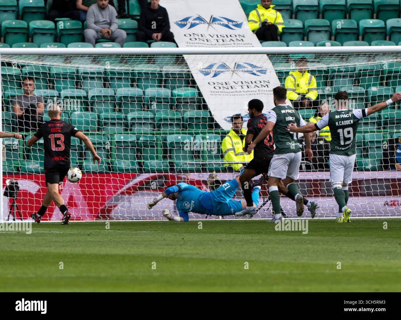 Miguel freckleton of st mirren hi-res stock photography and images - Alamy
