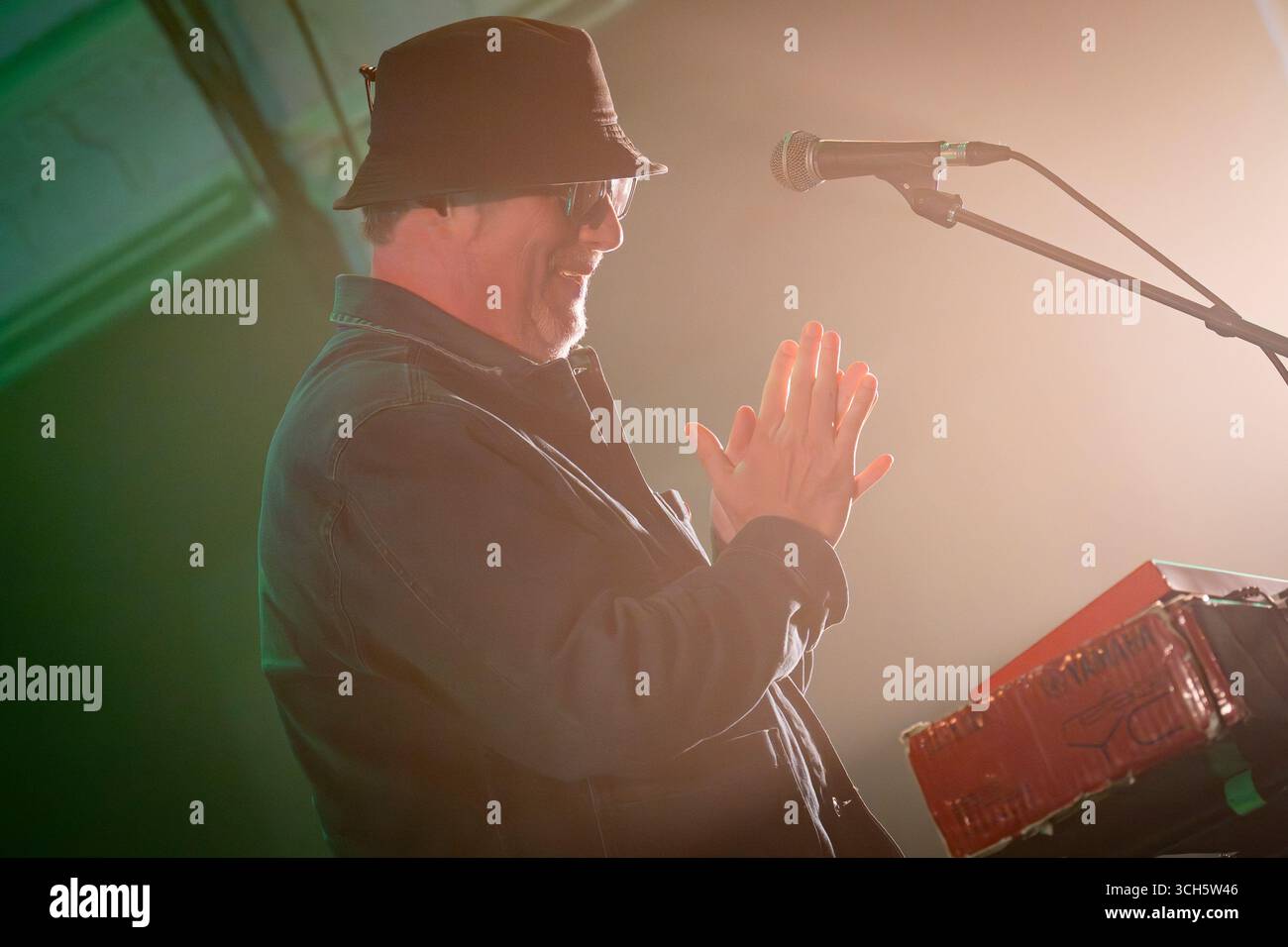 Queens hall edinburgh psych fest hi-res stock photography and images ...