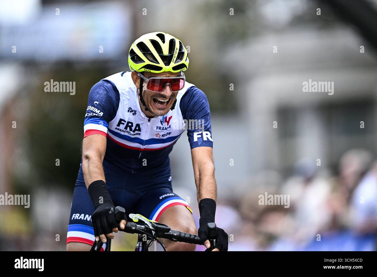 French Thomas Tarou (MC1) celebrates as he crosses the finish line to ...