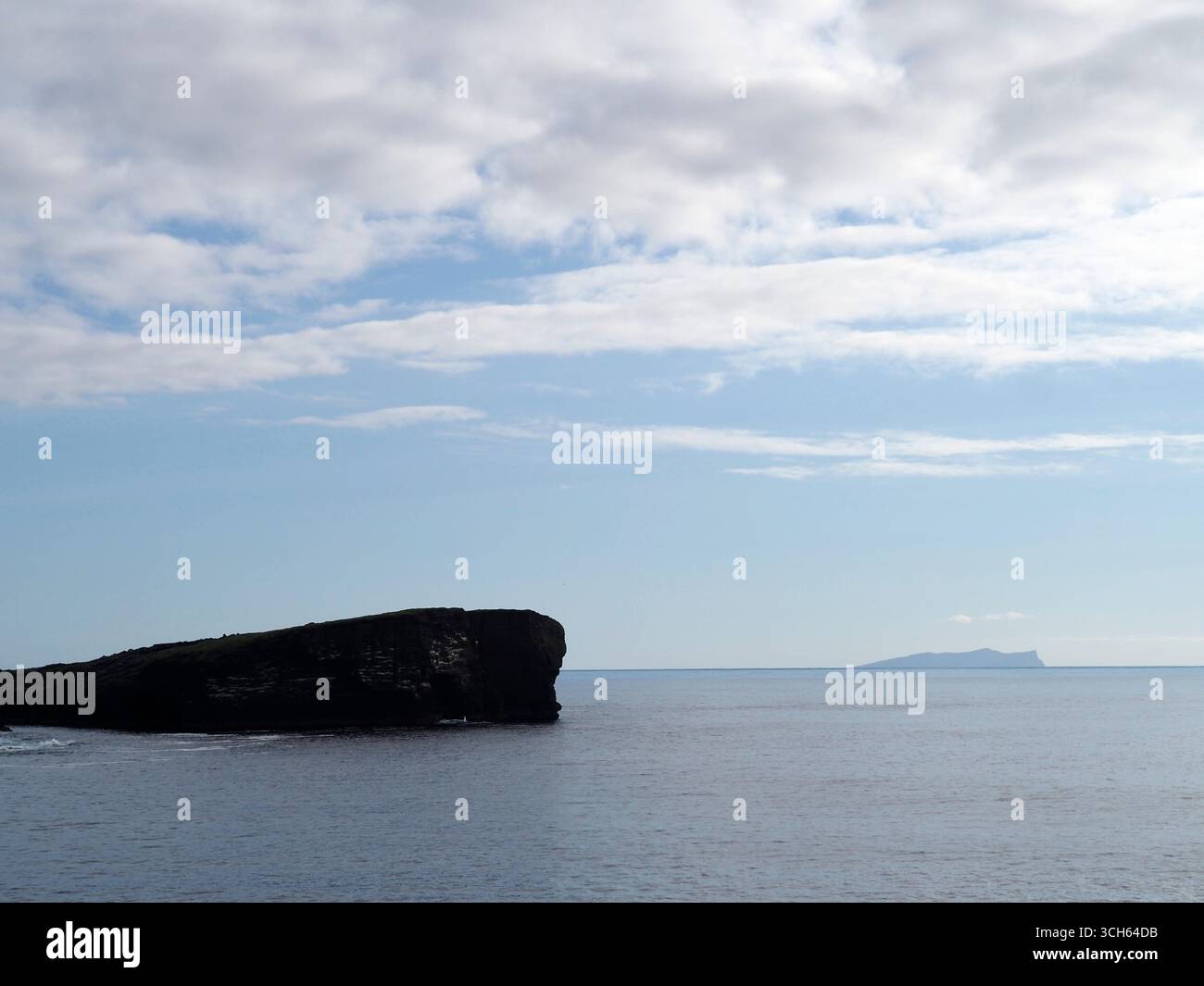 Foula cliffs from the sea hi-res stock photography and images - Alamy