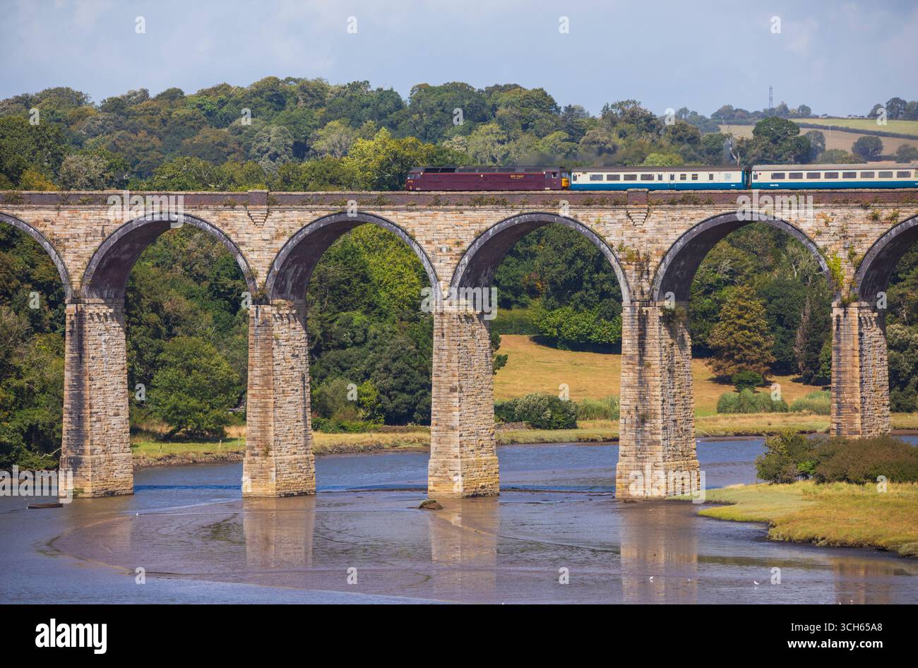 Sunny railway photograph hi-res stock photography and images - Alamy