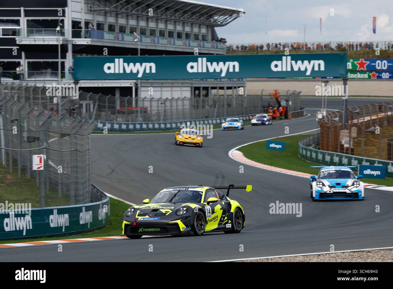 #14 Mikel Azcona Troyas (ESP, Hadeca Racing), Porsche Mobil 1 Supercup ...