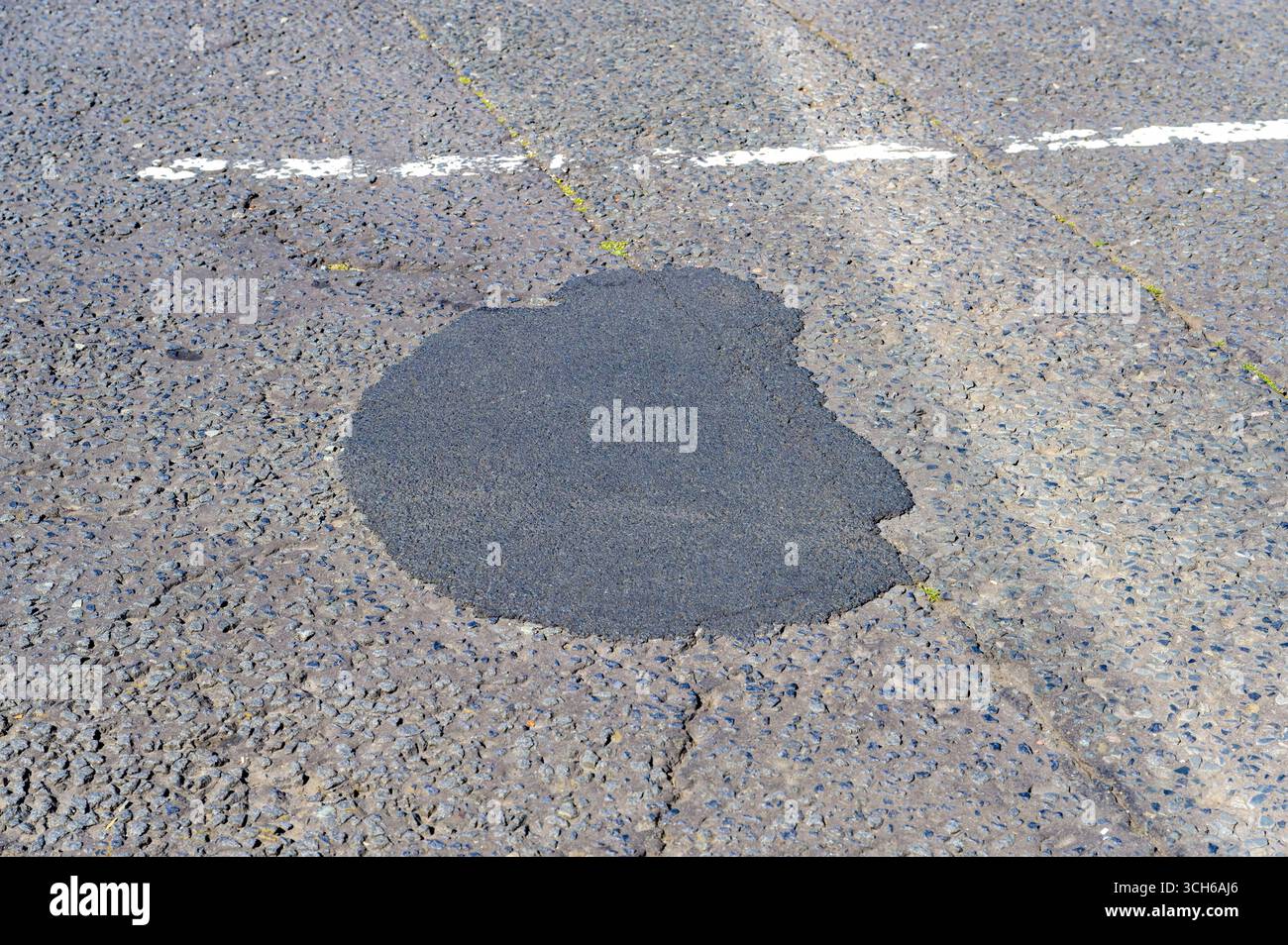 Temporary pothole repair on hi-res stock photography and images - Alamy