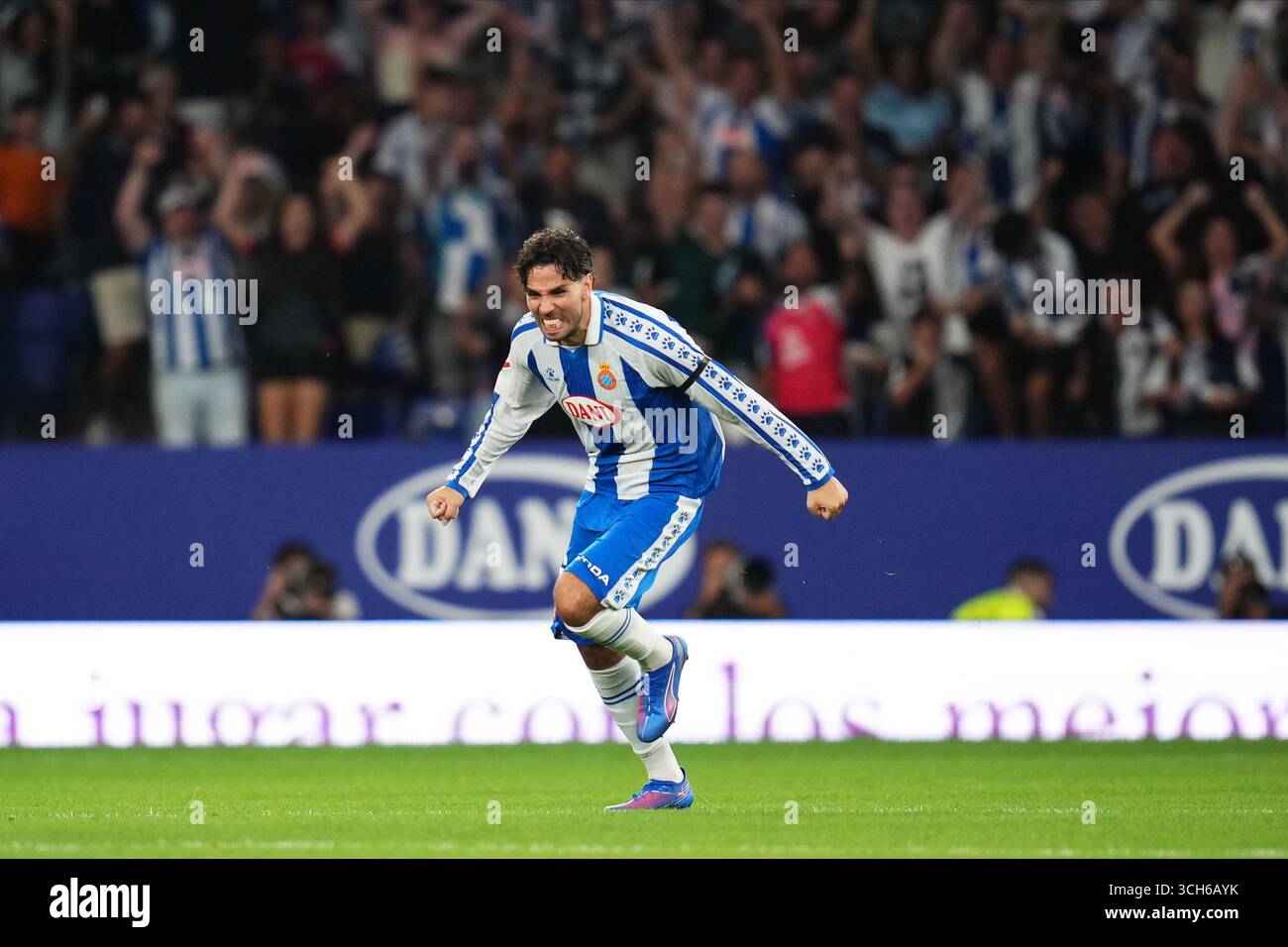 Leandro Cabrera of RCD Espanyol celebrates the 1-0 during the La Liga ...
