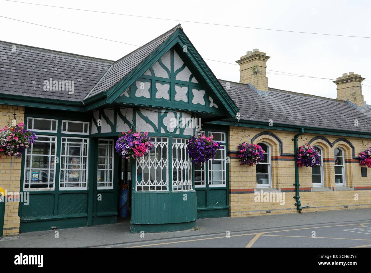 William hemingway mills hi-res stock photography and images - Alamy