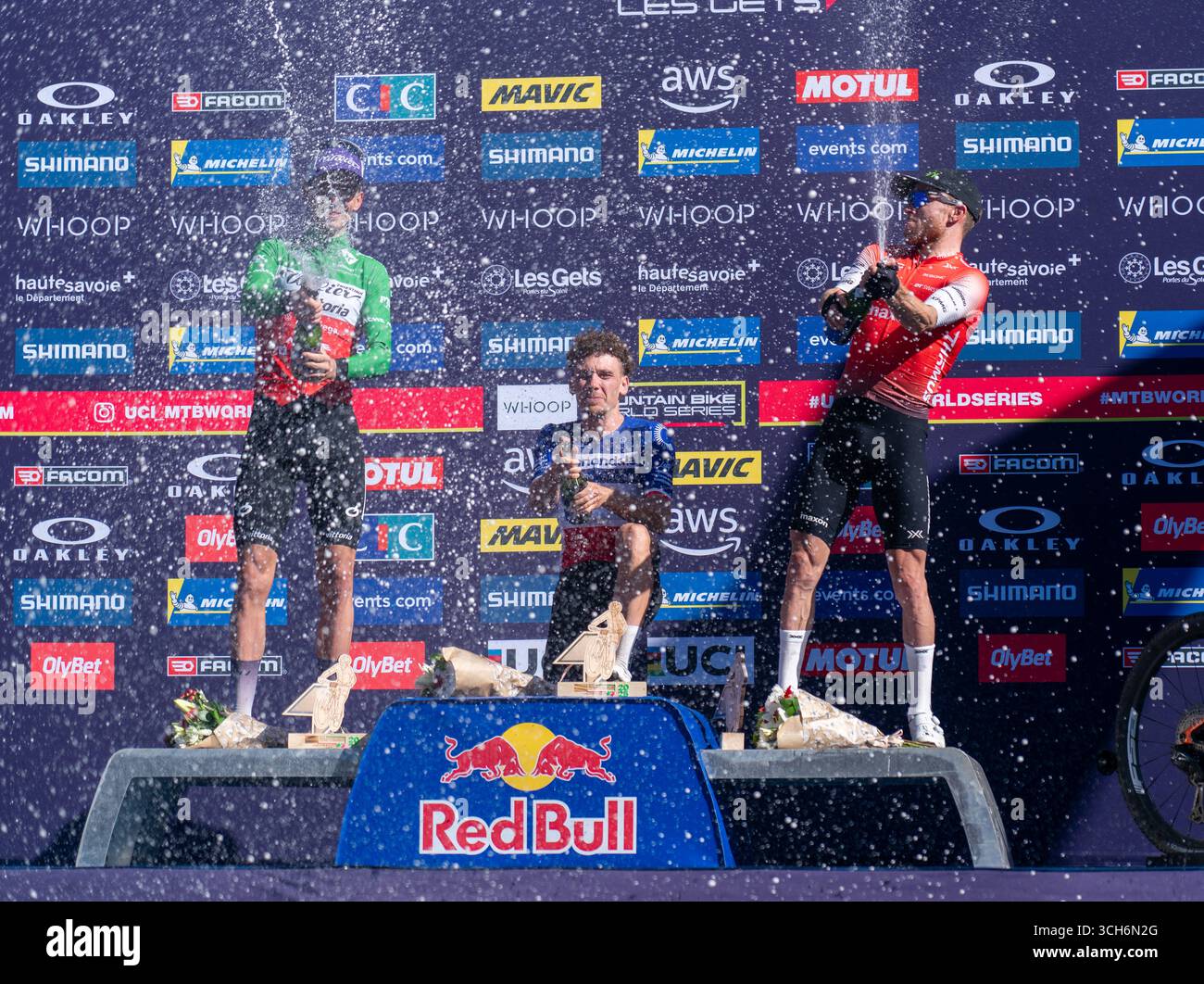 24 – Mathias Flückiger – SUI – Thömus Maxon, 444 – Luca Braidot – ITA ...