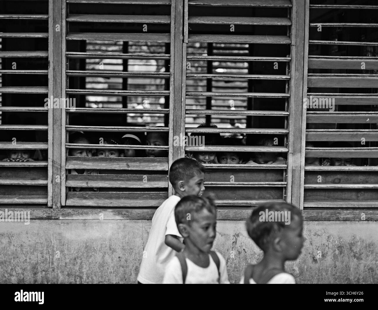 Philippines school classroom hi-res stock photography and images - Alamy