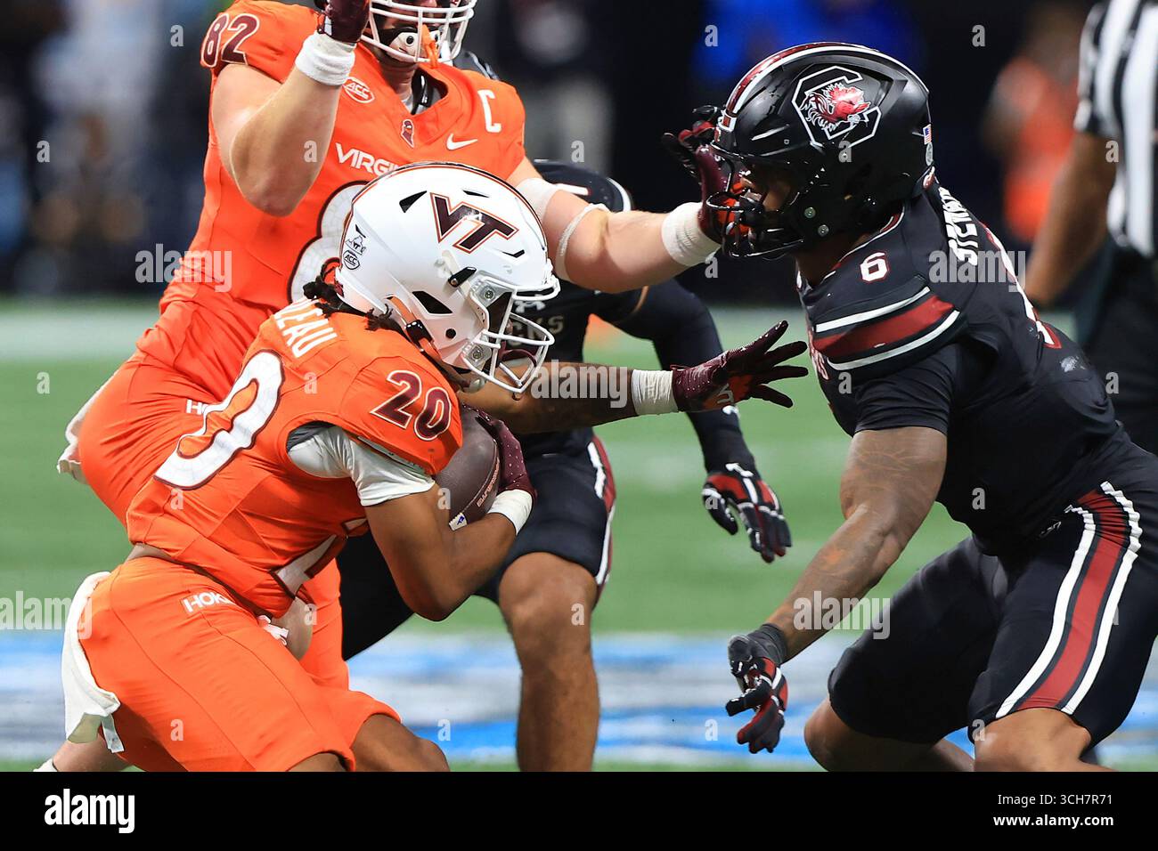 ATLANTA, GA - AUGUST 31: Lnebacker Dylan Stewart #6 of the South ...