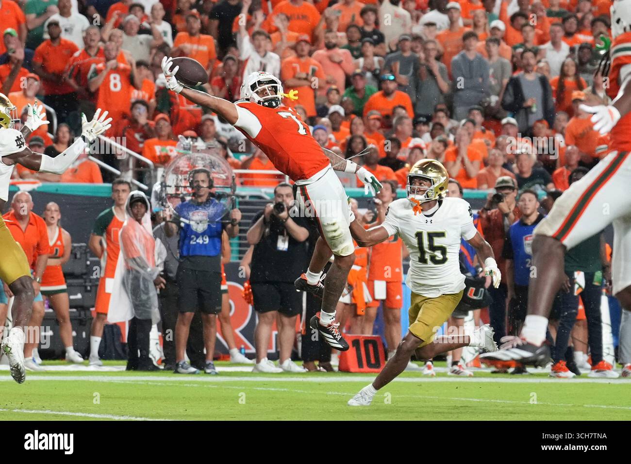 Miami Hurricanes wide receiver CJ Daniels (7) makes a one handed catch for touchdown during an ...