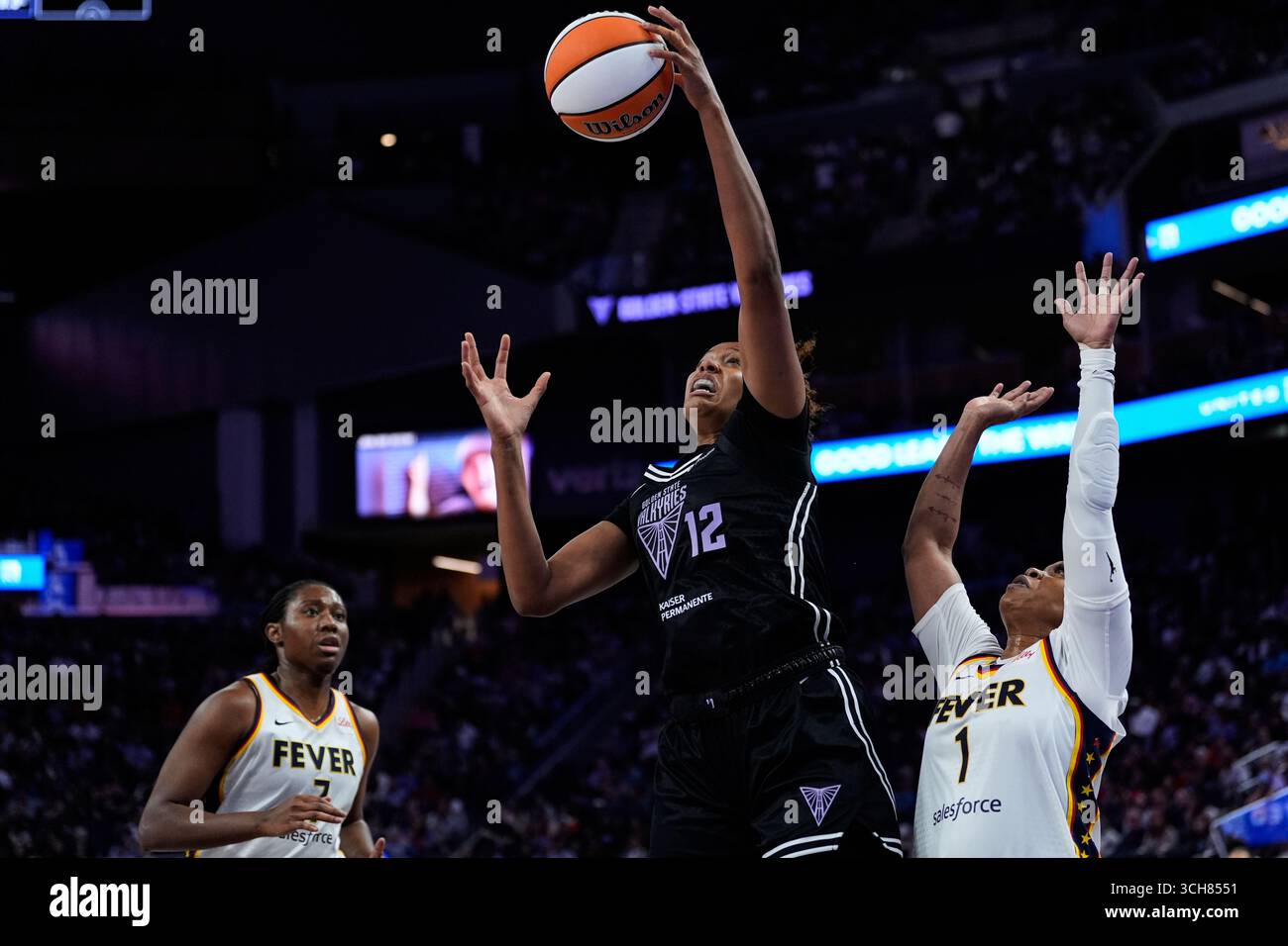 Golden State Valkyries center Iliana Rupert (12) catches a pass next to ...