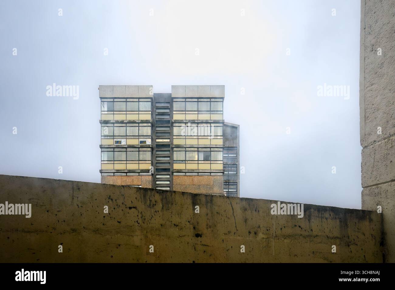 Swindon, England - Modernist office building, dilapidated Stock Photo ...
