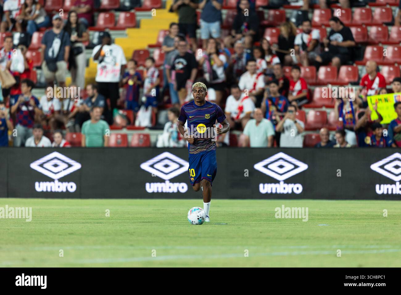 Madrid, Spain. 31th Sep 2025. Lamine Yamal during Rayo Vallecano and FC ...