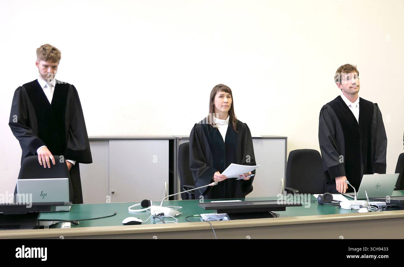 Hamburg, Germany. 01st Sep, 2025. Presiding judge Kim Rohwetter-Kühl ...