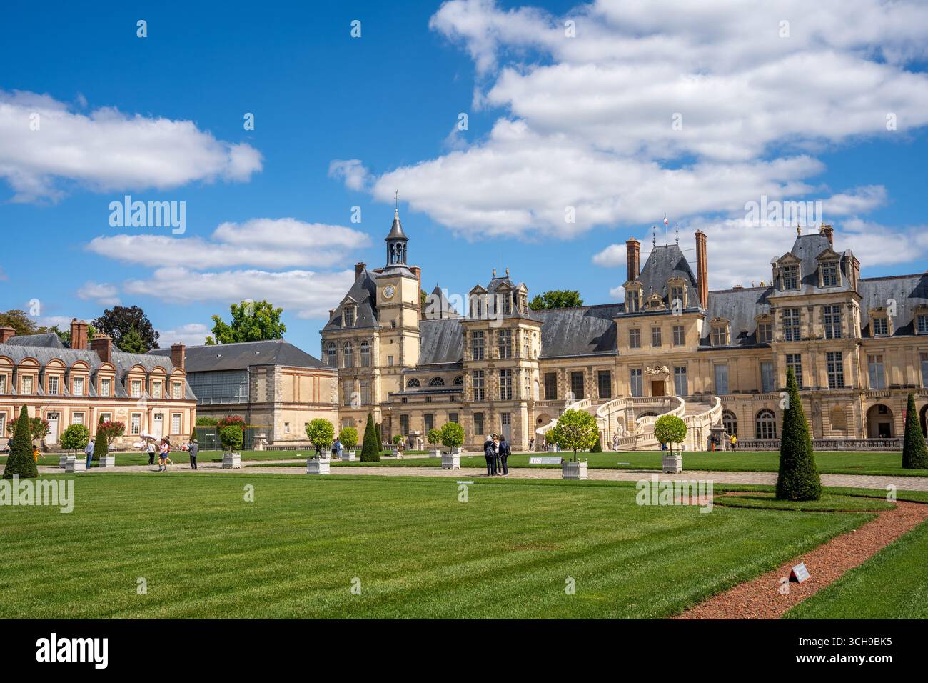 Exterior facade of the Chateau de Fontainebleau, historic French royal ...