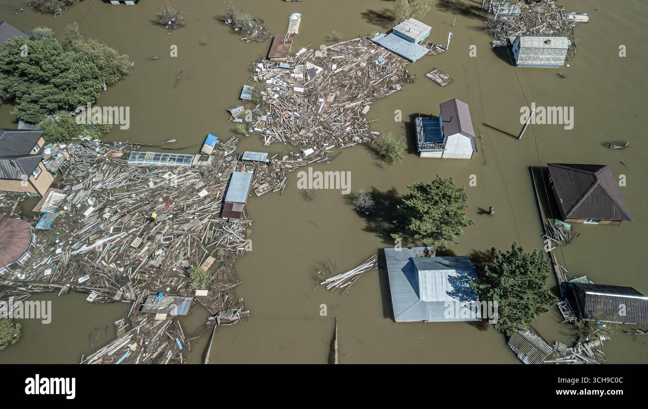 Floods and cyclone, global warming. Climate change,natural disasters ...