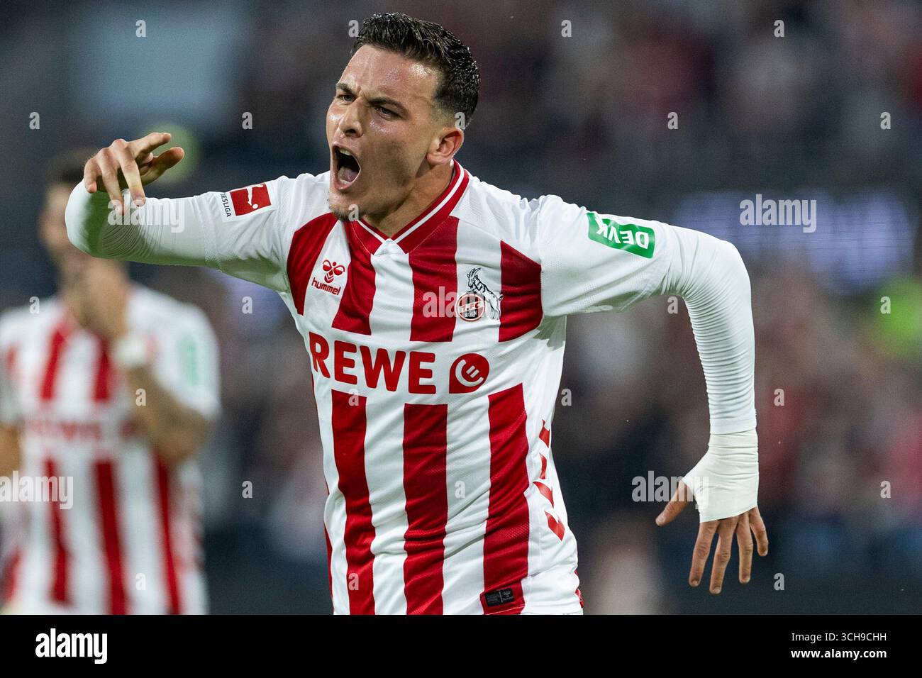 Said El Mala (1. FC K?ln, 13) jubelt nach seinem Tor zur 4:0 F?hrung ...