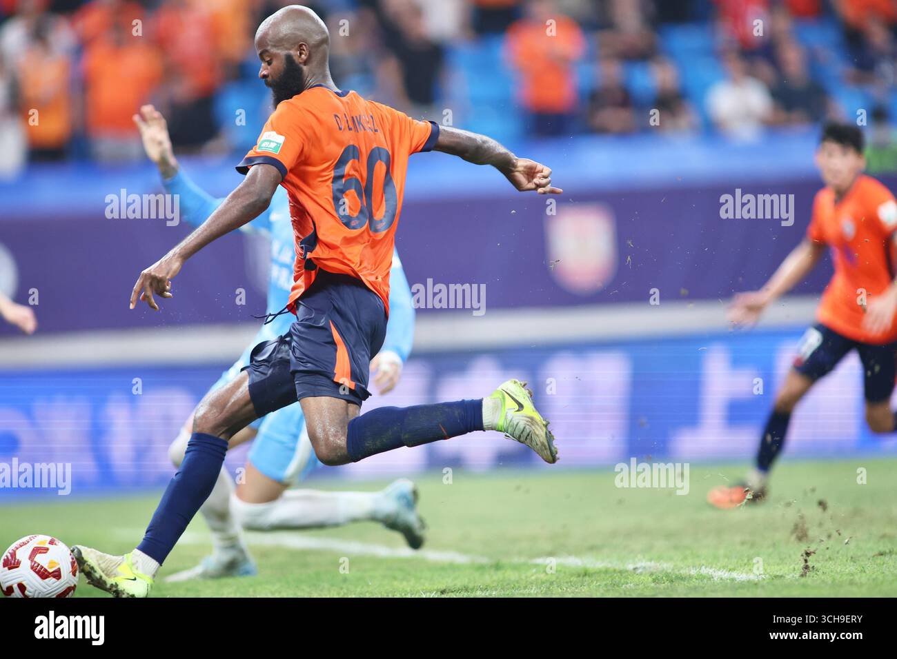 Qingdao Hainiu Football Club 1-1 draw Henan Jiuzu Dukang Football Club ...
