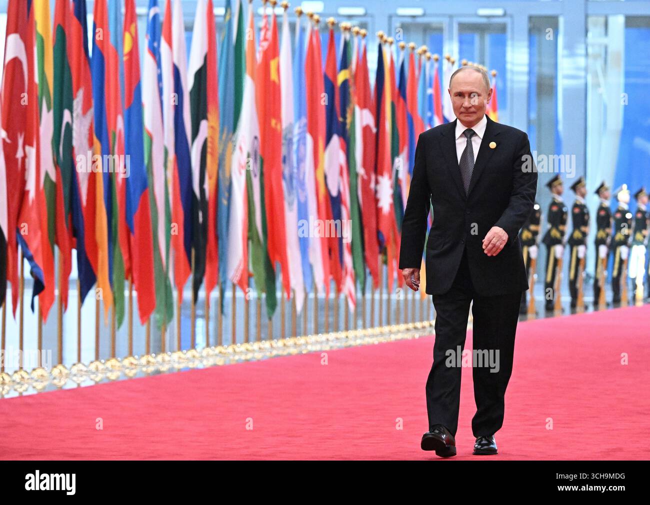 Russian President Vladimir Putin arrives at the Shanghai Cooperation ...