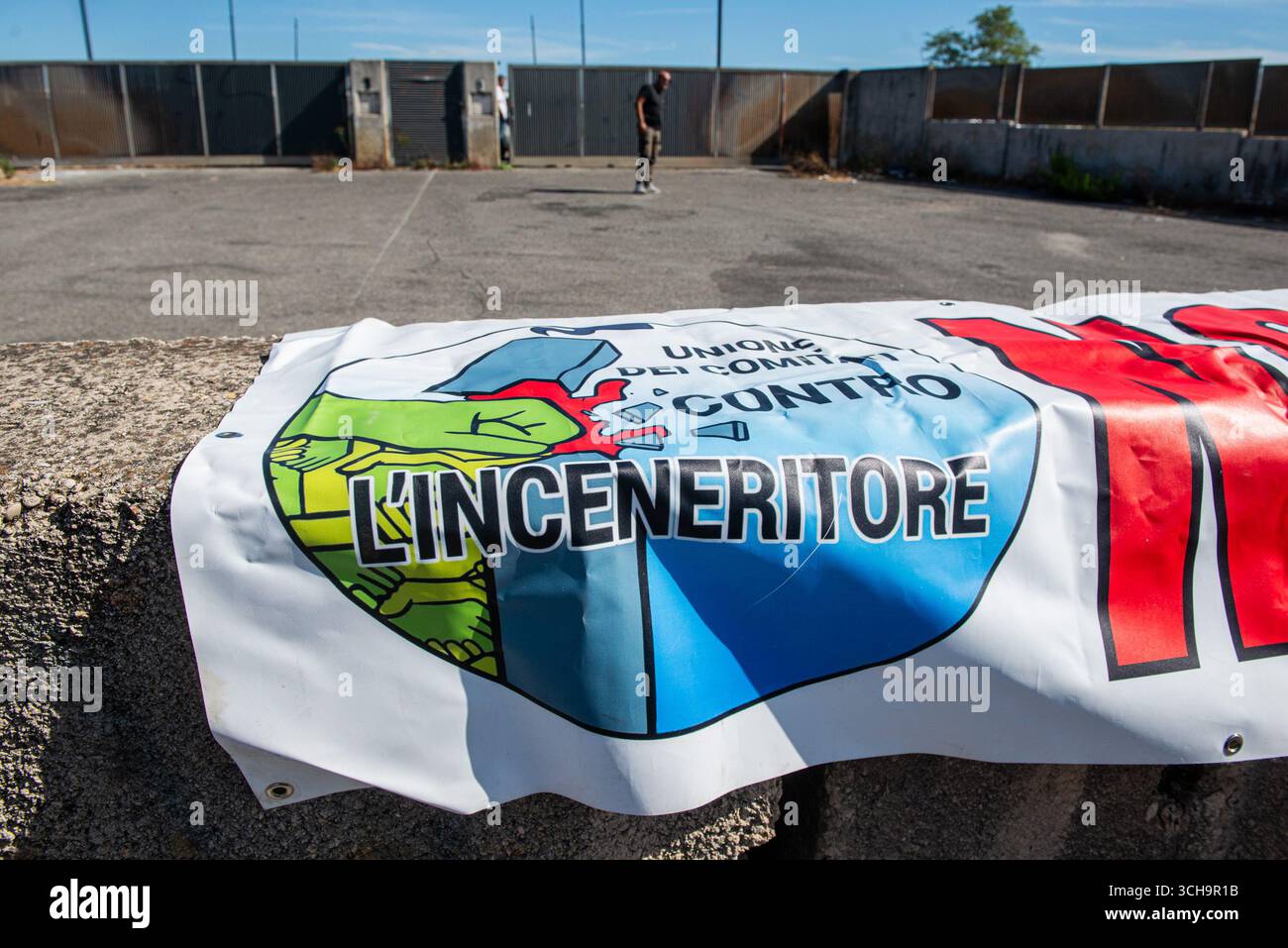 La protesta del Comitato contro la costruzione del Termovalorizzatore a ...