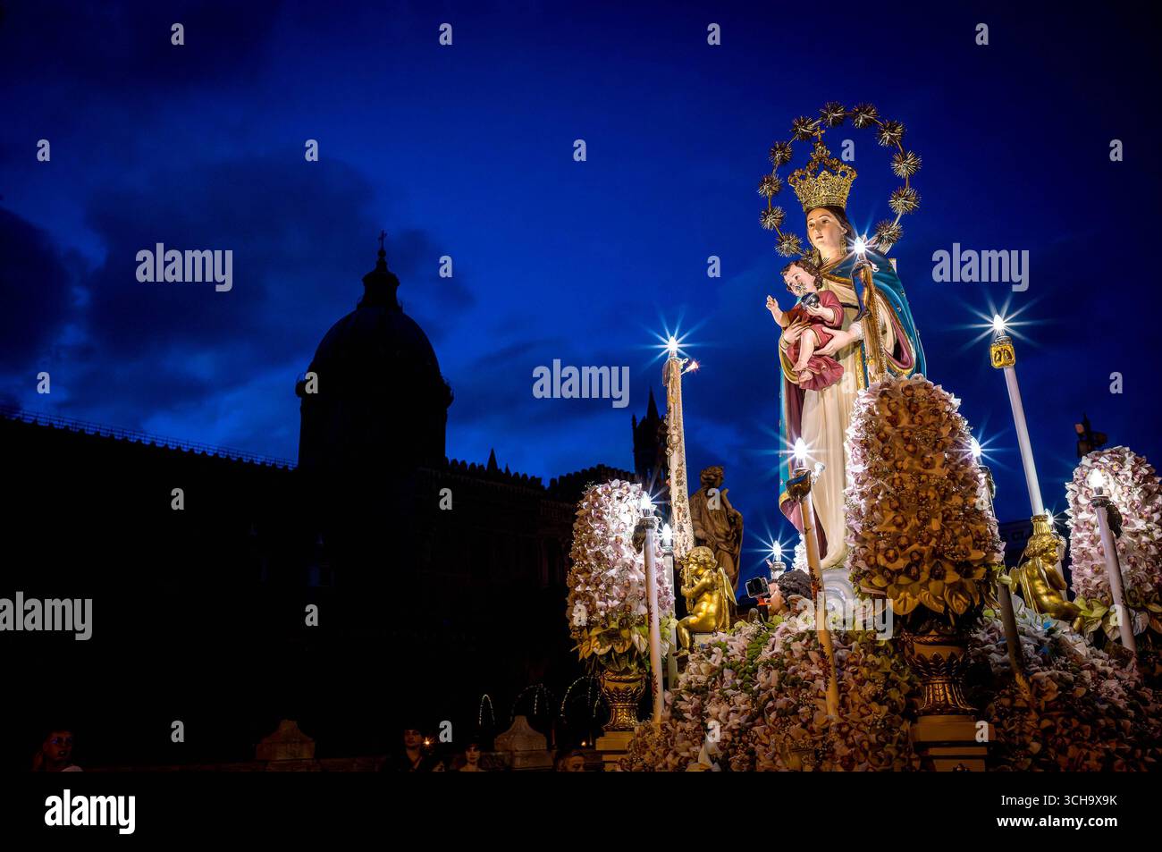 Procession In Honour of Mary Most Holy of Paradise PALERMO, ITALY ...