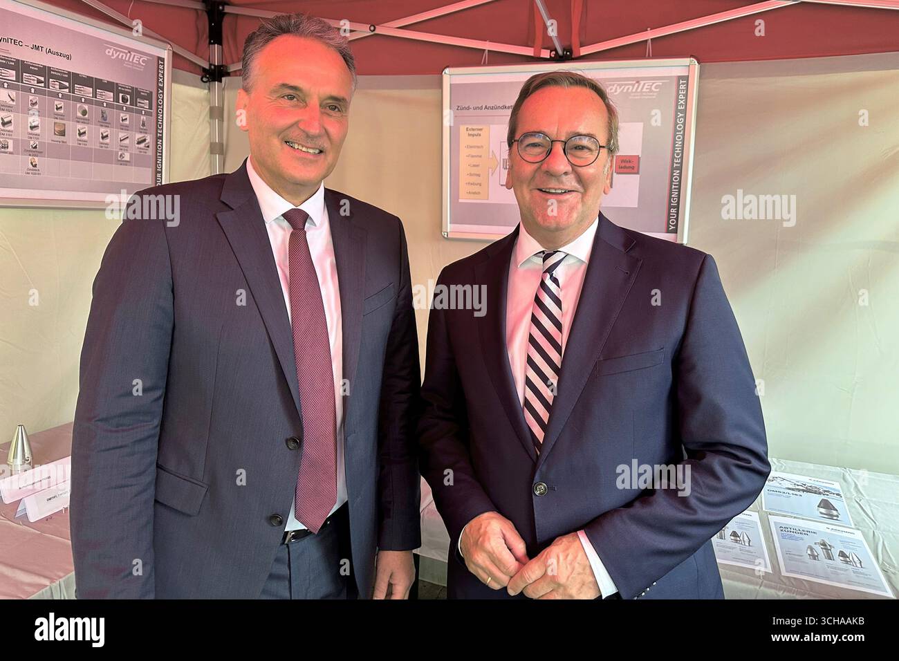 01 September 2025, North Rhine-Westphalia, Troisdorf: Boris Pistorius ...