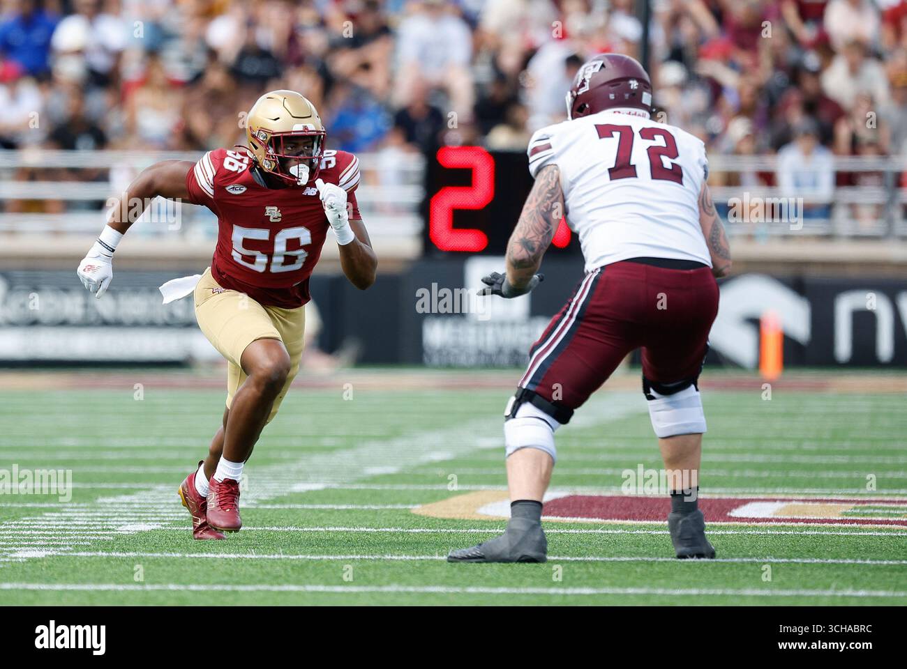 CHESTNUT HILL, MA - AUGUST 30: Boston College Eagles defensive lineman ...