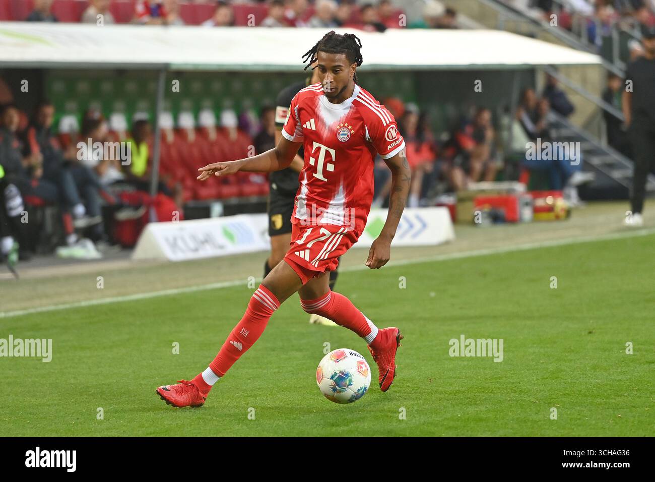 Michael OLISE (FC Bayern Munich), action, single action, single image ...