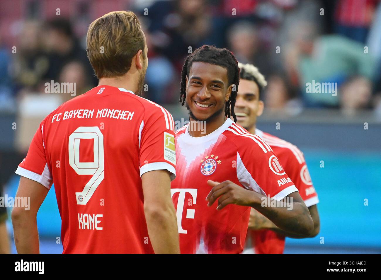 goaljubel Michael OLISE (FC Bayern Munich) after goal to make it 0-3 ...