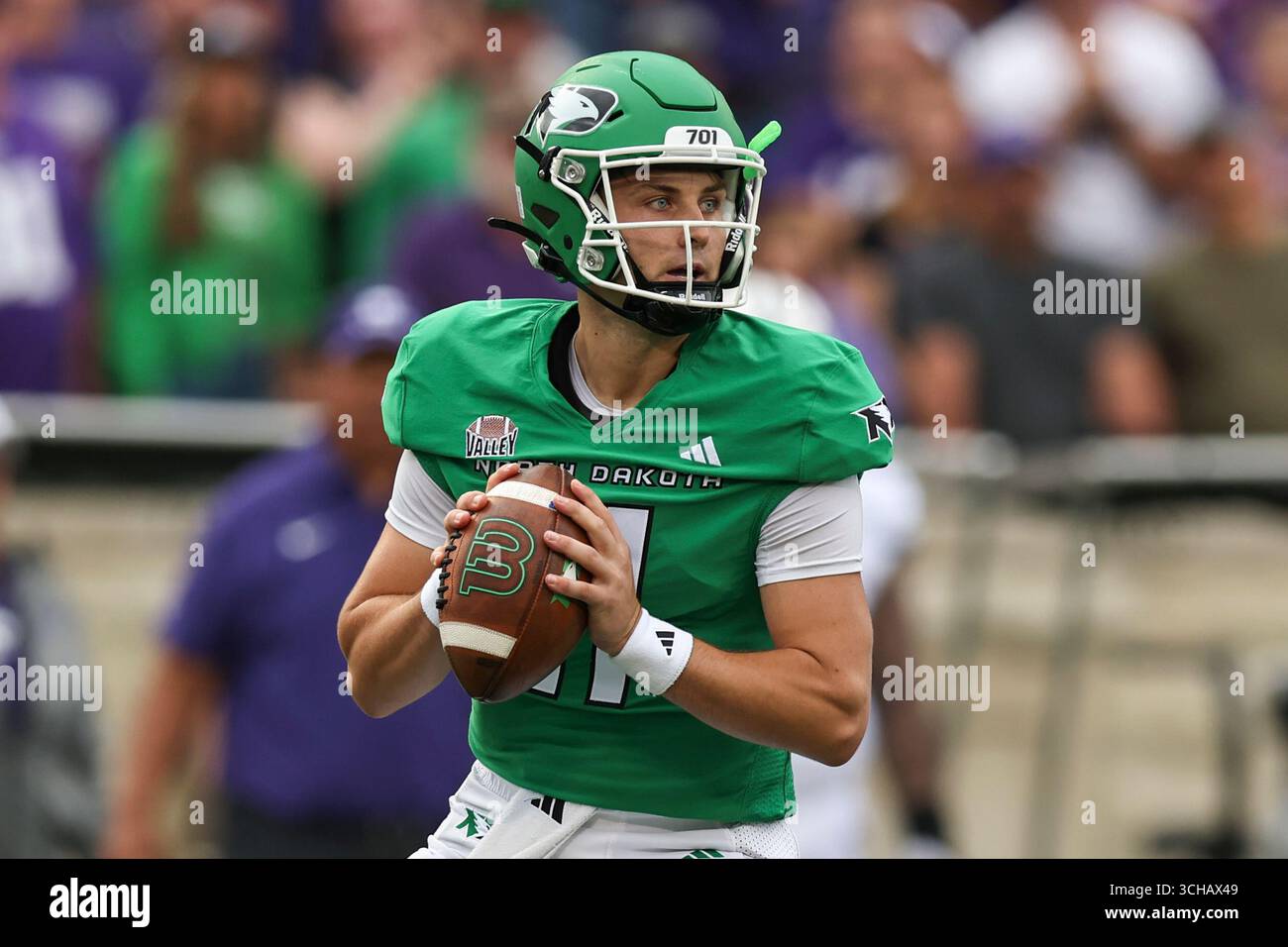 MANHATTAN, KS - AUGUST 30: North Dakota Fighting Hawks quarterback ...
