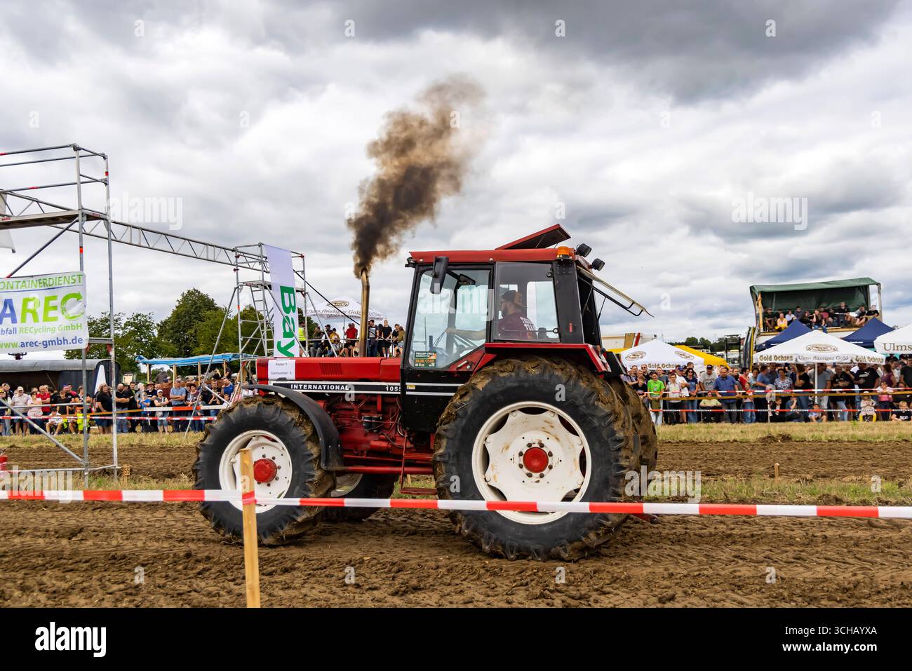 Tractor pulling auf der Schwäbischen Alb. Wettkampf der Traktoren in ...