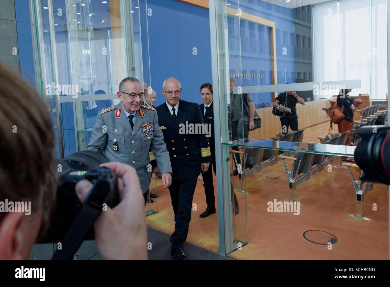 Marine r hi-res stock photography and images - Alamy
