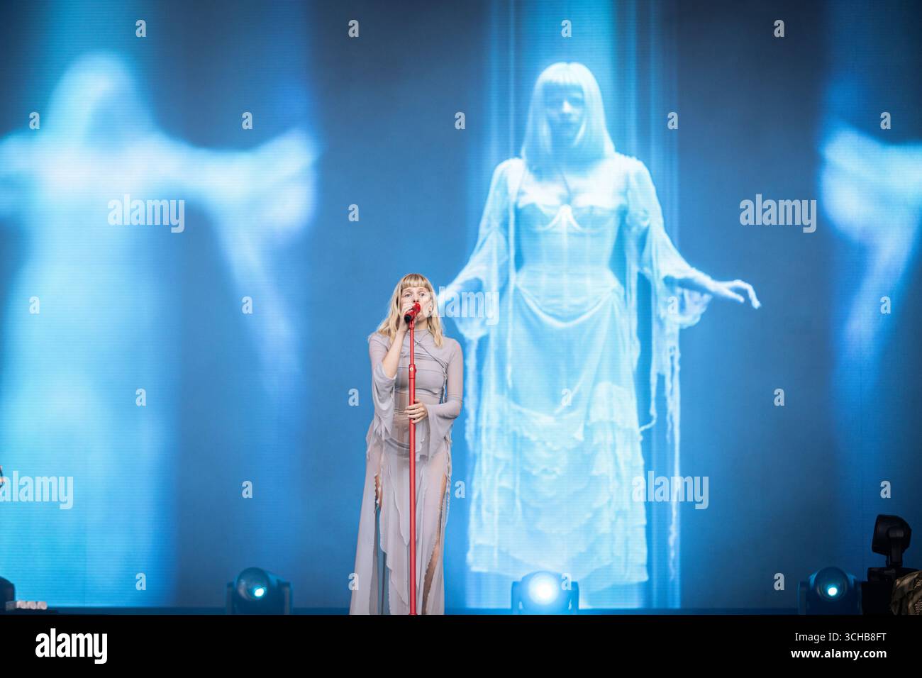 Aurora Aksnes, known as Mononymously the Norwegian singer-songwriter ...