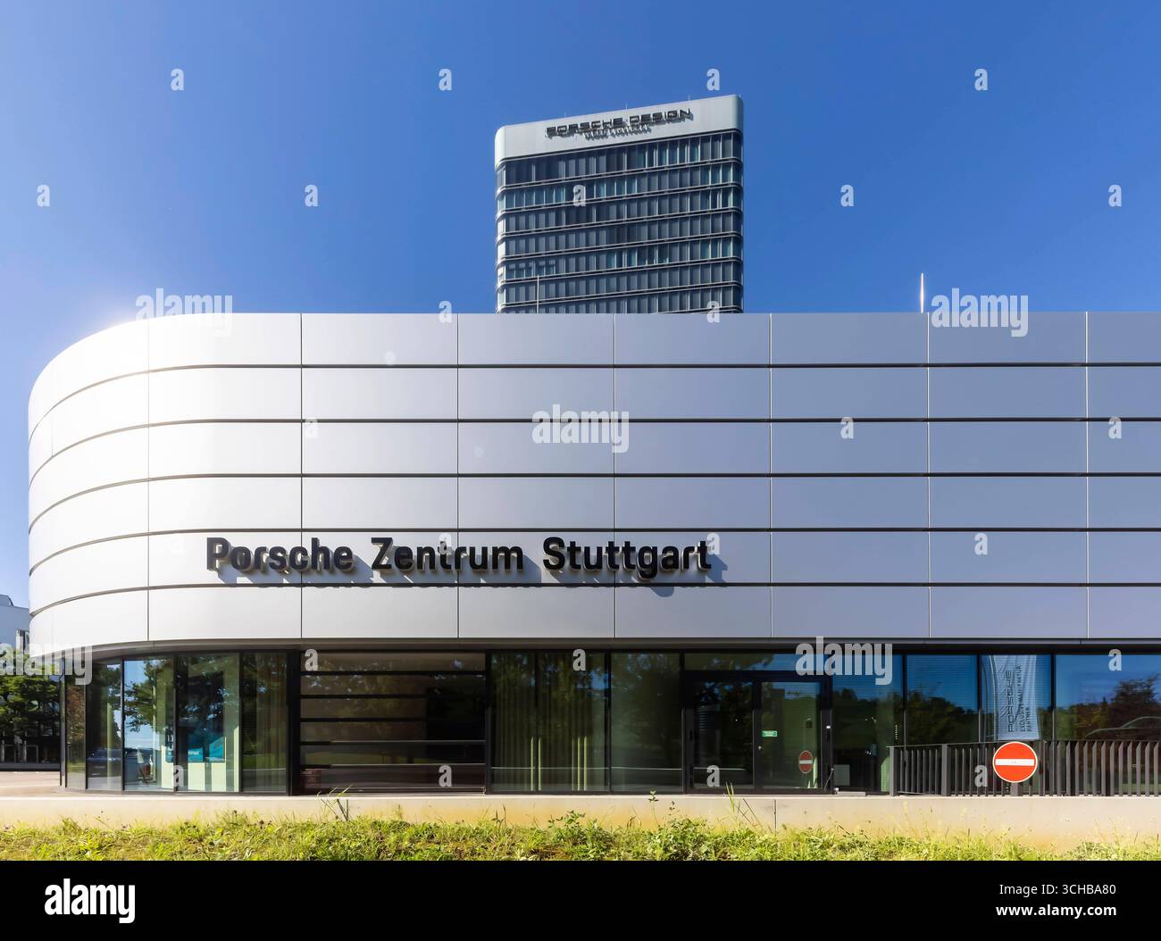 Porsche Center Stuttgart