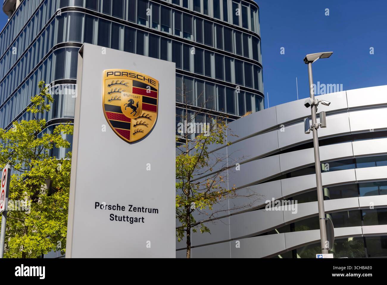Porsche Center Stuttgart