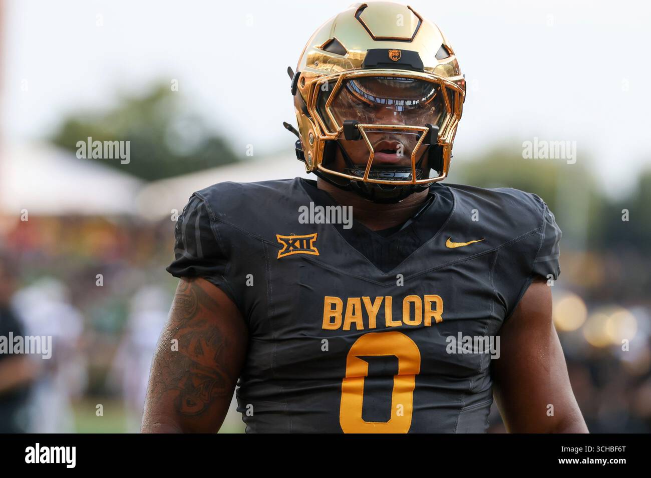 WACO, TX - AUGUST 29: Defensive Lineman Jackie Marshall #0 of the ...