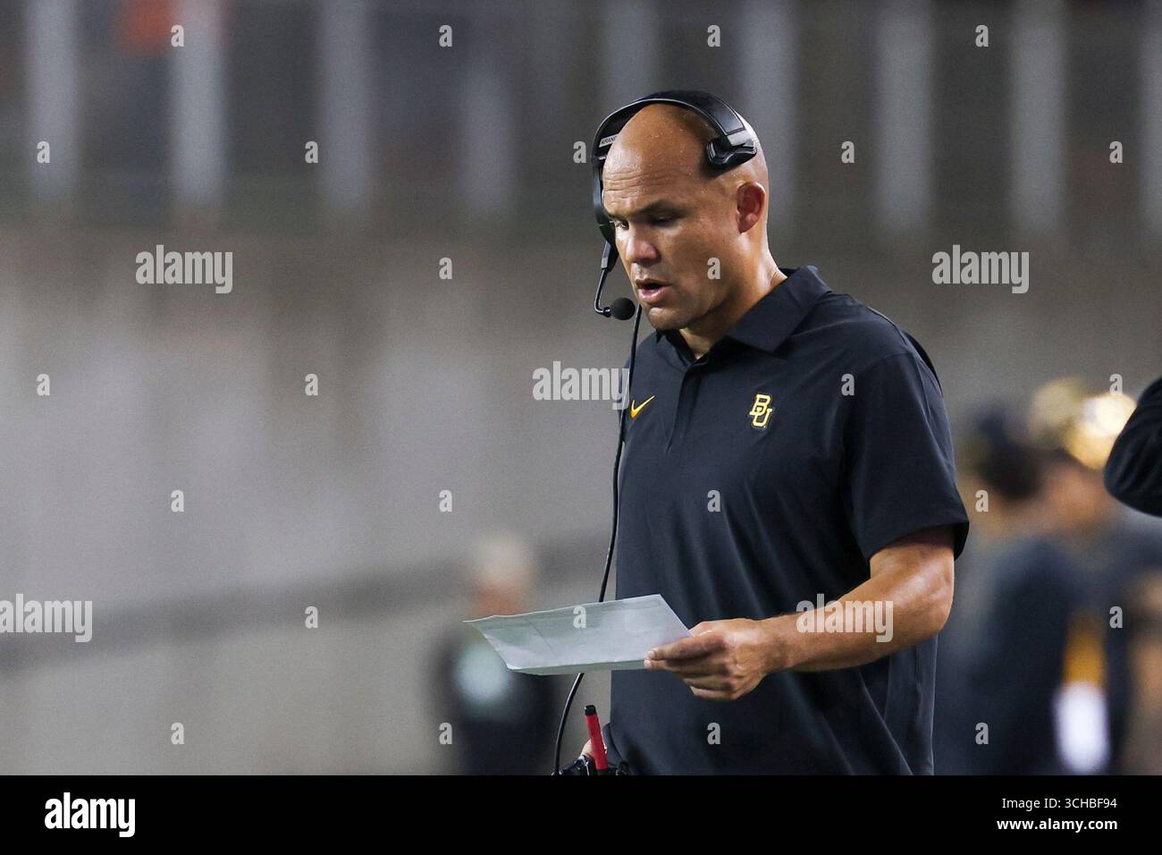 WACO, TX - AUGUST 29: Head Coach Dave Aranda of the Baylor Bears on the ...