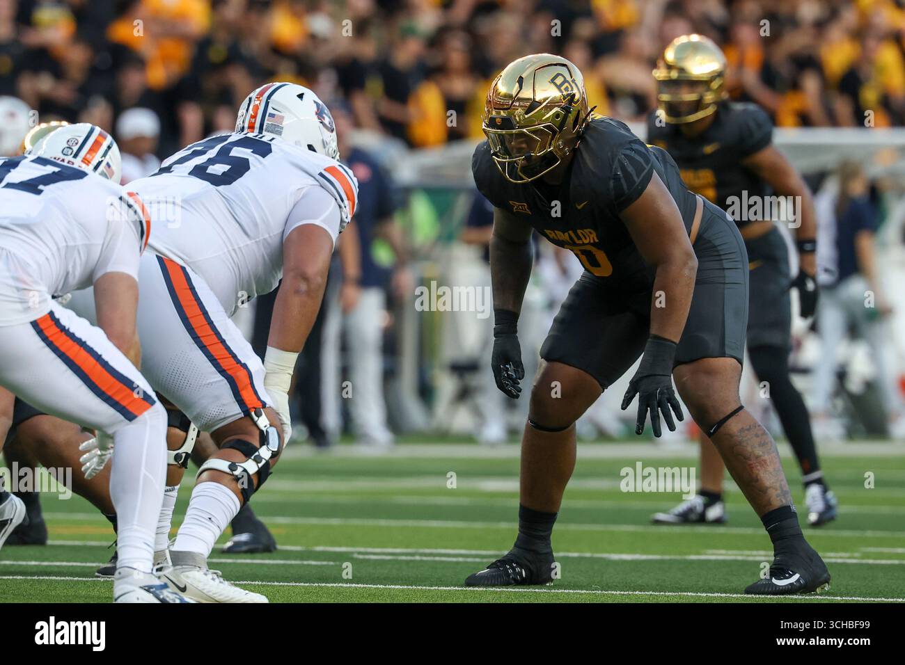 WACO, TX - AUGUST 29: Defensive Lineman Jackie Marshall #0 of the ...