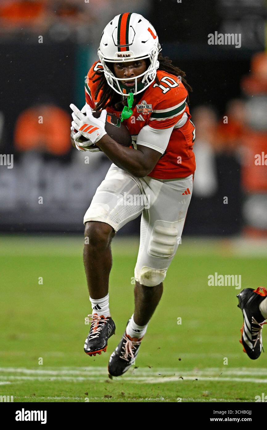 MIAMI GARDENS, FL - AUGUST 31: Miami wide receiver Malachi Toney (10 ...