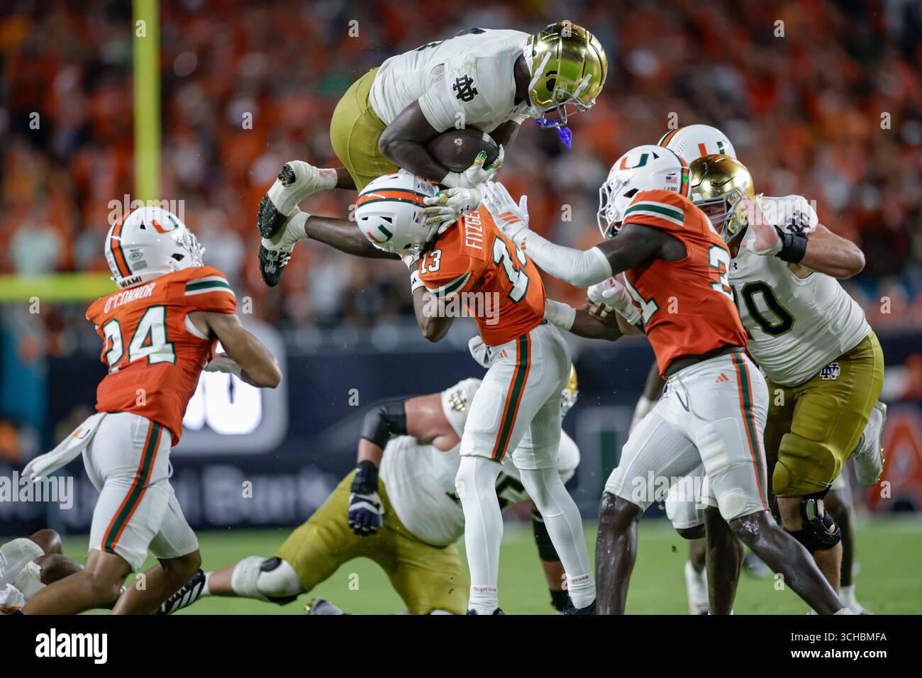 Miami, FL: Notre Dame Fighting Irish running back Jeremiyah Love (4 ...