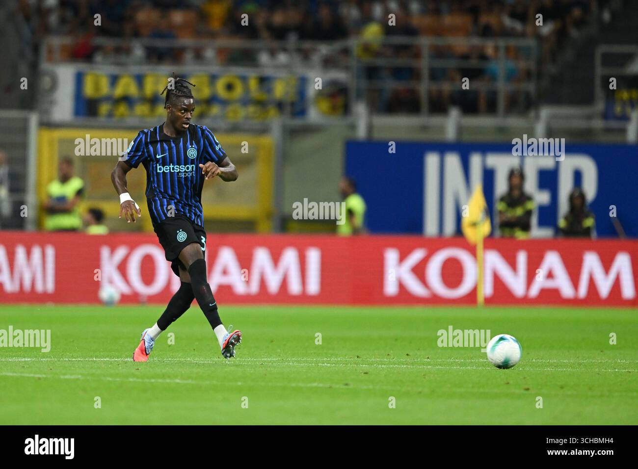 Yann Bisseck of FC Inter in action during the Italian Serie A football ...